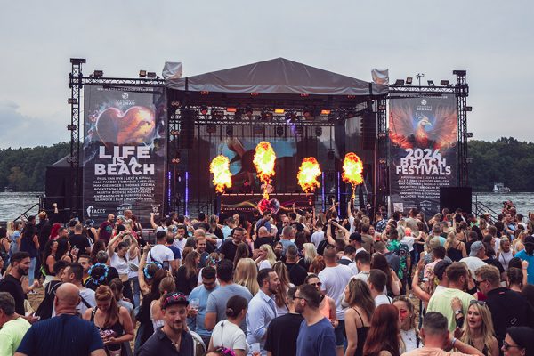 Beach Festivals 2025 im Strandbad Grünau - jetzt Tickets sichern!